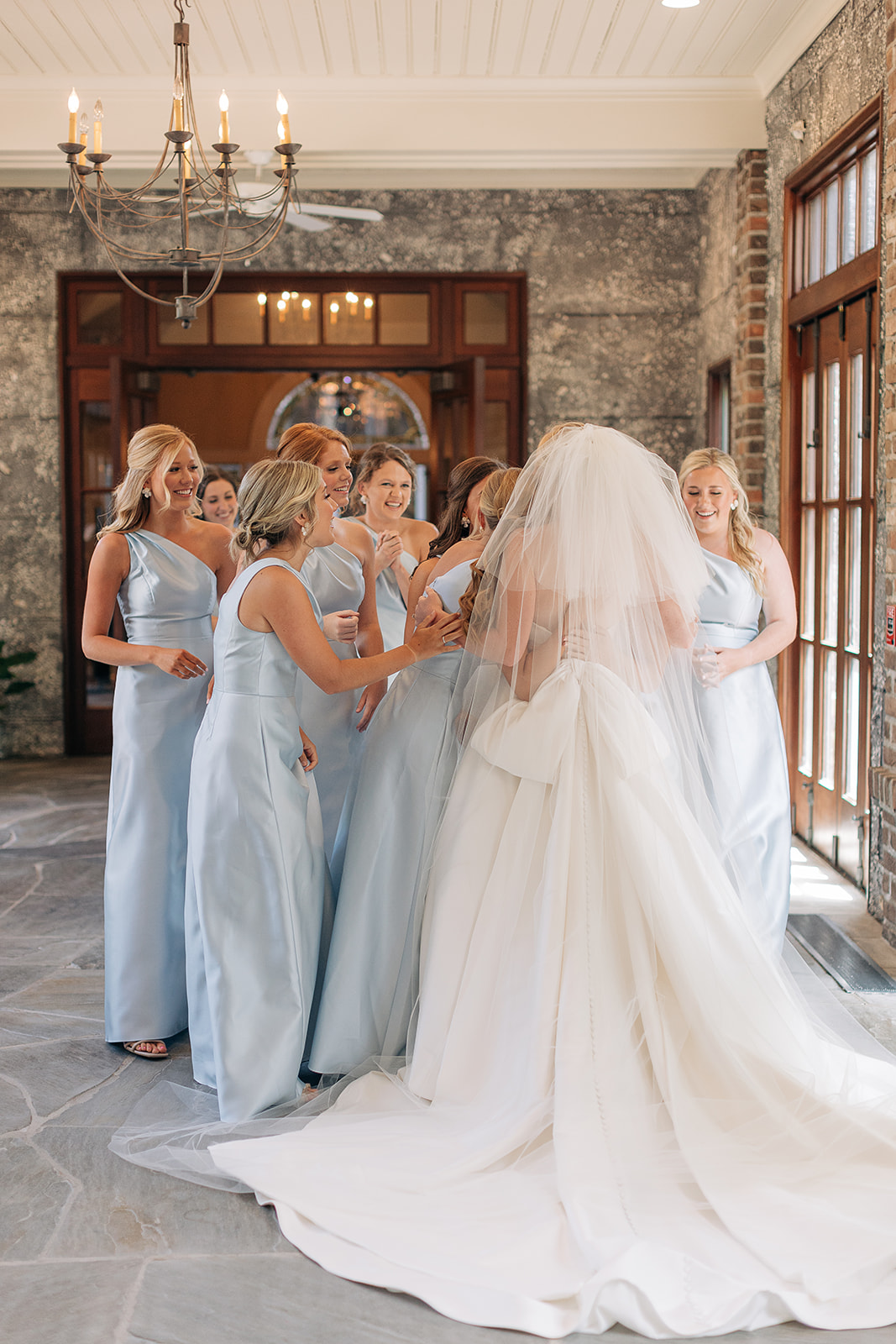 ann hollis + thomas | maggiehughesevents.com