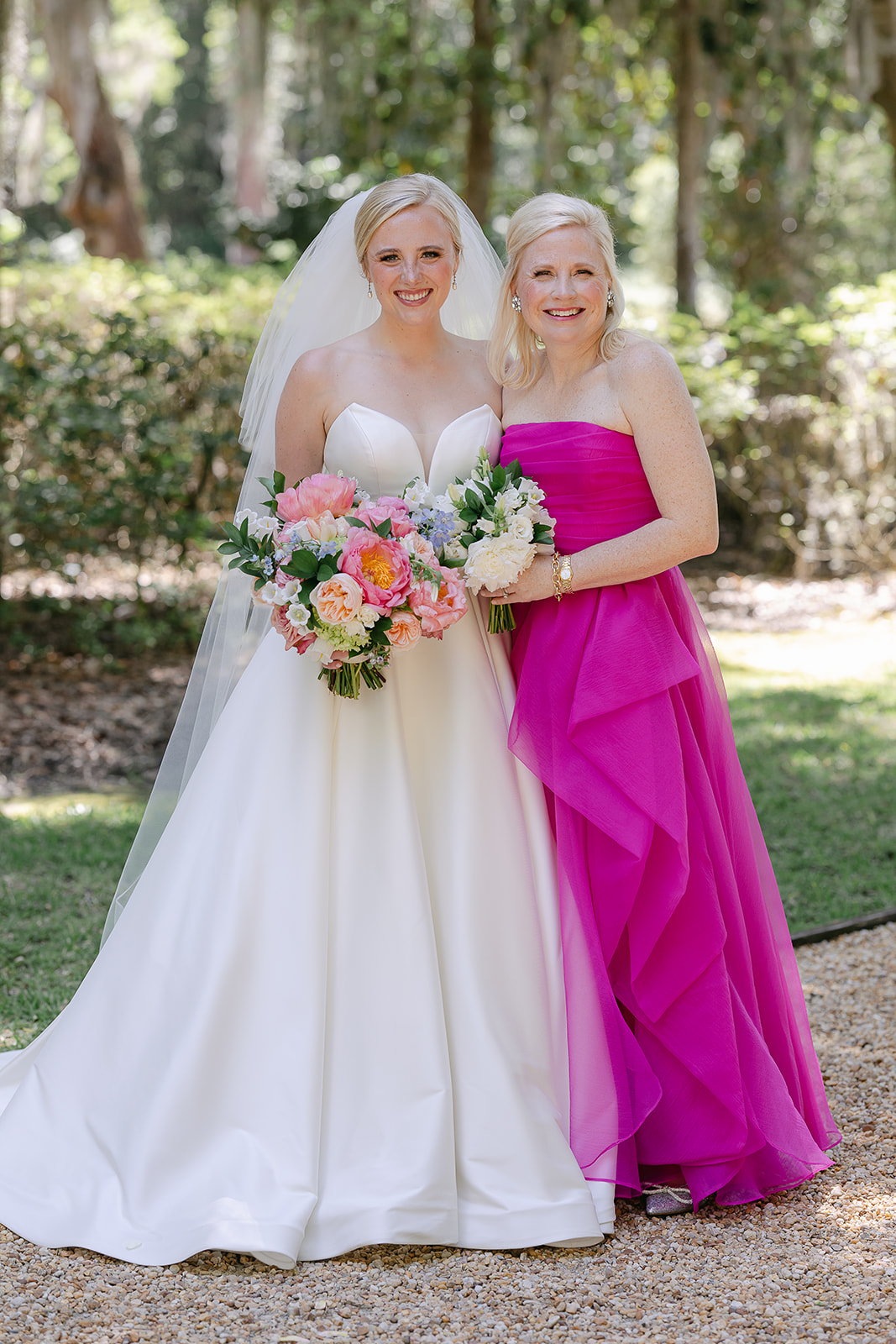 ann hollis + thomas | maggiehughesevents.com